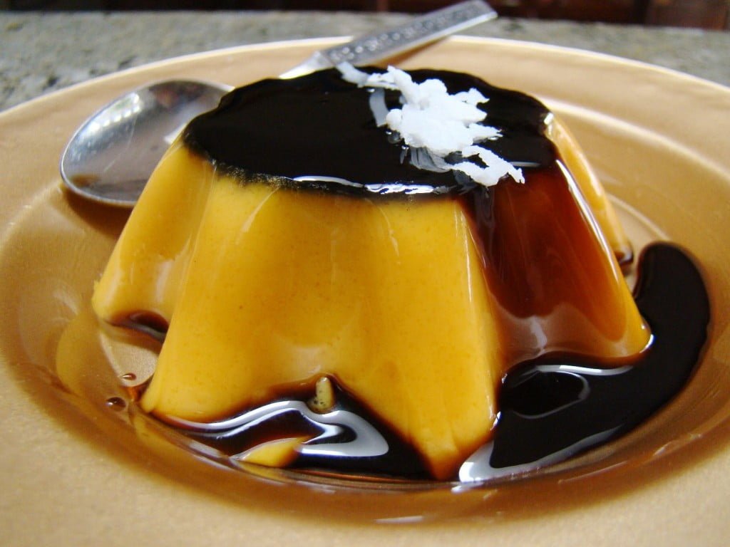 Recipe of flan from eggs/Spanish gastronomy